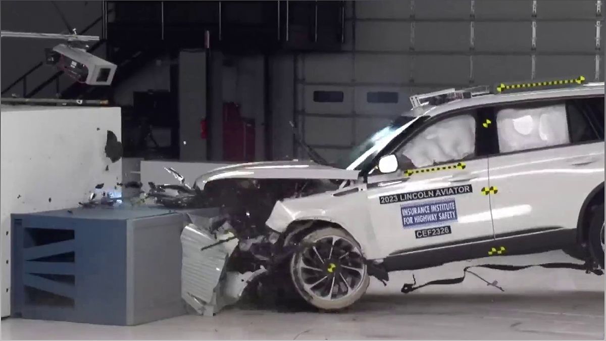 Luxury SUV Crash Test Results: Ensuring Safety for Front and Back Seat ...